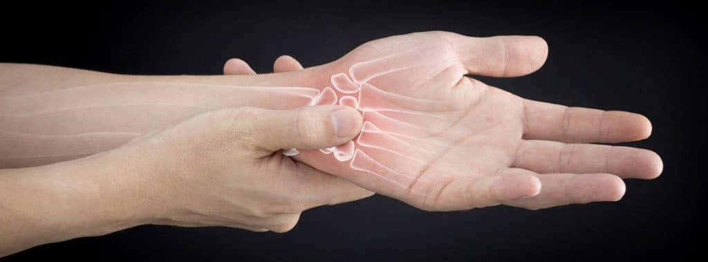 Recognizing Signs of Tendonitis: Symptoms and Treatment Insights